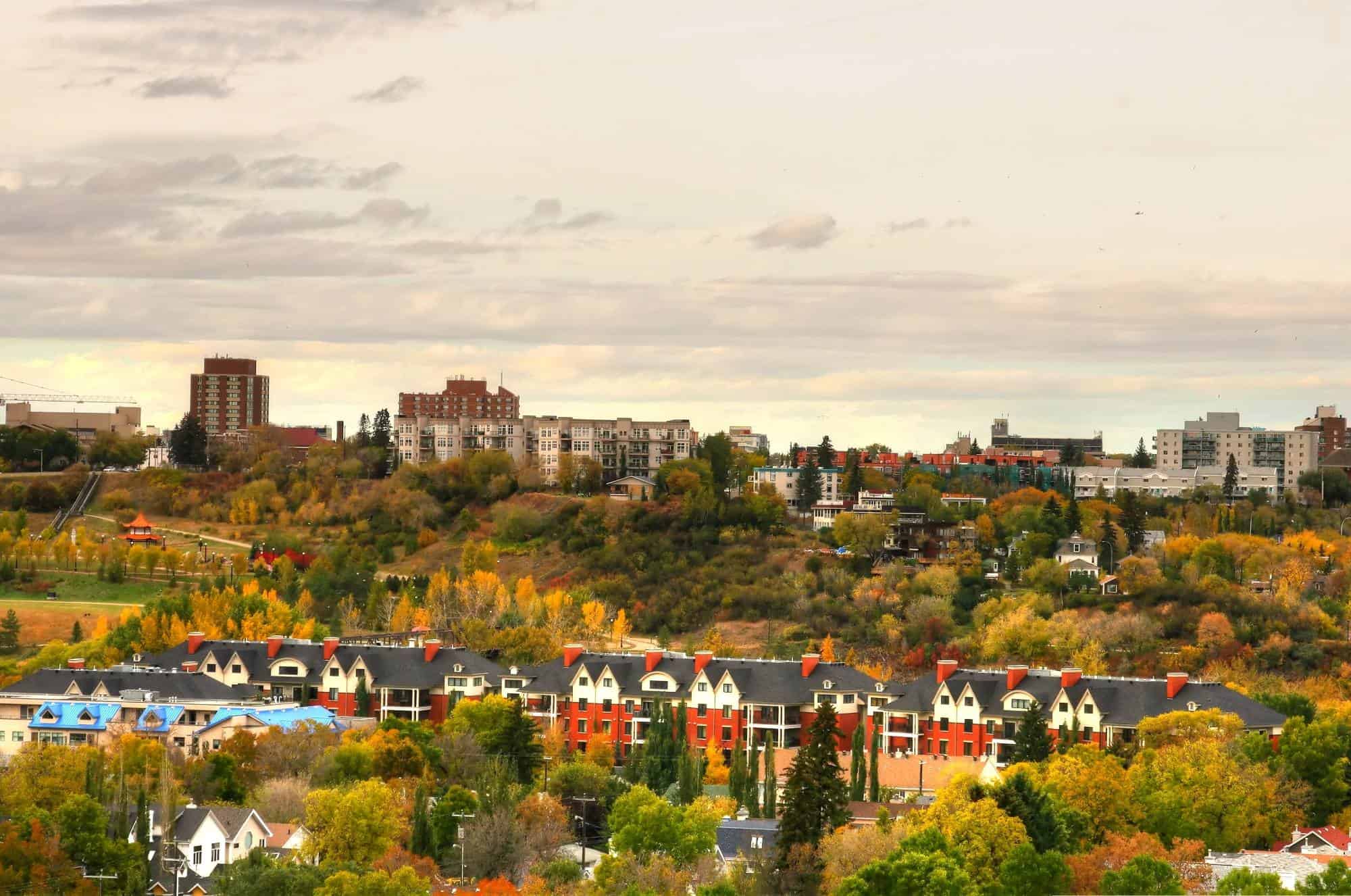 Living In Edmonton, Canada: Pros And Cons You Must Know